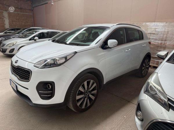 Белый Киа Sportage 2017 в Шяуляй, объемом двигателя 1.69 л и пробегом 140 тыс. км за 10200 €, фото 3 на AUTOMOTO.COM.LV