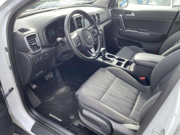 Белый Киа Sportage 2017 в Паневежис, объемом двигателя 1.69 л и пробегом 237 тыс. км за 9400 €, фото 9 на AUTOMOTO.COM.LV