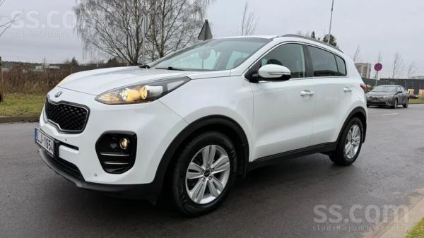 Белый Киа Sportage 2018 в Рига, объемом двигателя 1.70 л и пробегом 179 тыс. км за 10900 €, фото 1 на AUTOMOTO.COM.LV