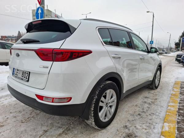Balts Kia Sportage 2018 Rīga, ar dzinēja tilpumu 1.70 L un nobraukumu 96 tūkst. km par 14300 €, foto 3 vietnē AUTOMOTO.COM.LV