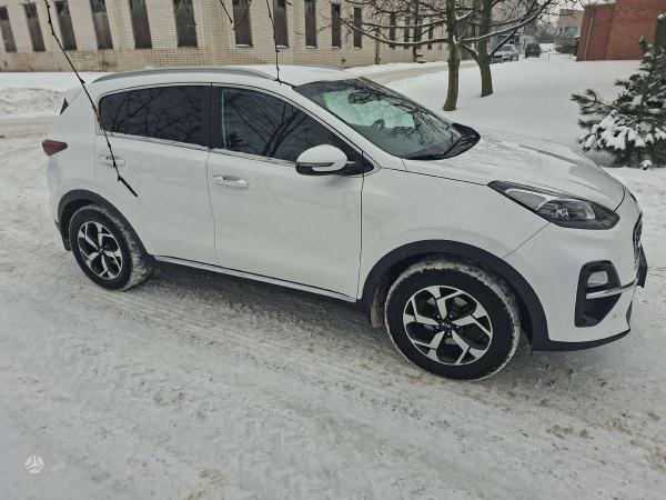 Balts Kia Sportage 2018 Marijampole, ar dzinēja tilpumu 1.60 L un nobraukumu 216 tūkst. km par 10850 €, foto 10 vietnē AUTOMOTO.COM.LV