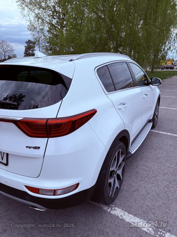 Белый Киа Sportage 2018 в Таллин, объемом двигателя 2.00 л и пробегом 191 тыс. км за 13900 €, фото 3 на AUTOMOTO.COM.LV