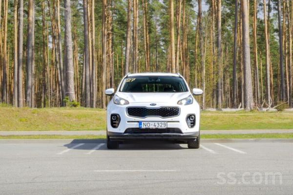 Белый Киа Sportage 2018 в Рига, объемом двигателя 1.60 л и пробегом 251 тыс. км за 9590 €, фото 3 на AUTOMOTO.COM.LV