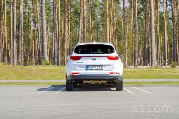 Белый Киа Sportage 2018 в Рига, объемом двигателя 1.60 л и пробегом 251 тыс. км за 9590 €, фото 6 на AUTOMOTO.COM.LV
