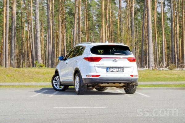 Белый Киа Sportage 2018 в Рига, объемом двигателя 1.60 л и пробегом 251 тыс. км за 9590 €, фото 7 на AUTOMOTO.COM.LV