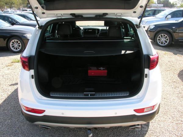 Белый Киа Sportage 2018 в Рига, объемом двигателя 2.00 л и пробегом 119 тыс. км за 15490 €, фото 5 на AUTOMOTO.COM.LV