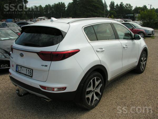 Balts Kia Sportage 2018 Rīga, ar dzinēja tilpumu 2.00 L un nobraukumu 119 tūkst. km par 14850 €, foto 4 vietnē AUTOMOTO.COM.LV