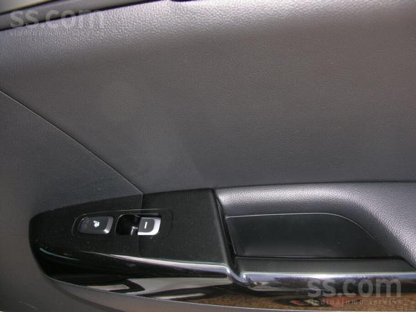 Balts Kia Sportage 2018 Rīga, ar dzinēja tilpumu 2.00 L un nobraukumu 119 tūkst. km par 14850 €, foto 10 vietnē AUTOMOTO.COM.LV