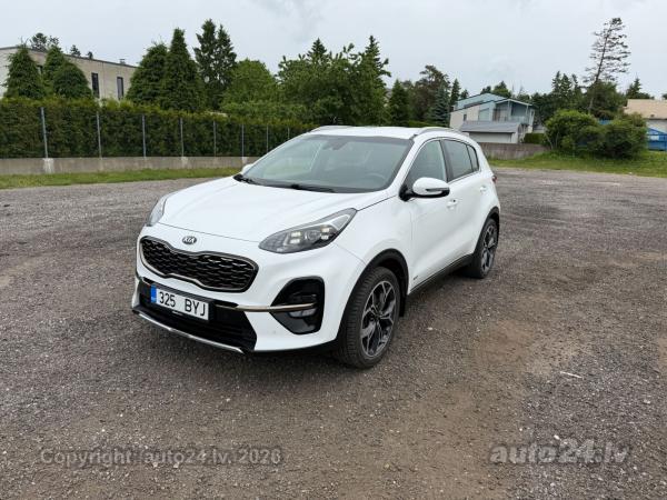 Белый Киа Sportage 2018 в Таллин, объемом двигателя 1.60 л и пробегом 61 тыс. км за 16000 €, фото 1 на AUTOMOTO.COM.LV