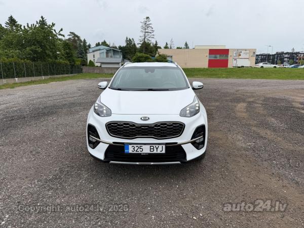 Белый Киа Sportage 2018 в Таллин, объемом двигателя 1.60 л и пробегом 61 тыс. км за 16000 €, фото 2 на AUTOMOTO.COM.LV