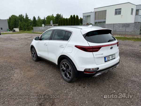 Белый Киа Sportage 2018 в Таллин, объемом двигателя 1.60 л и пробегом 61 тыс. км за 16000 €, фото 7 на AUTOMOTO.COM.LV