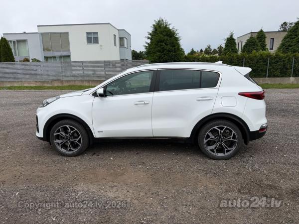 Белый Киа Sportage 2018 в Таллин, объемом двигателя 1.60 л и пробегом 61 тыс. км за 16000 €, фото 8 на AUTOMOTO.COM.LV