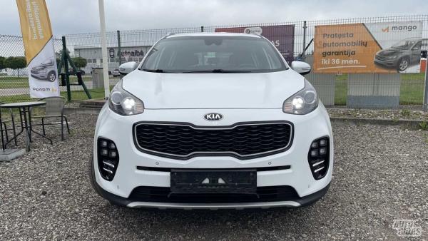 White Kia Sportage 2018 in Marijampole, with an engine capacity of 1.60 L and mileage of 163 thousand km for 13490 €, photo 7 on AUTOMOTO.COM.LV