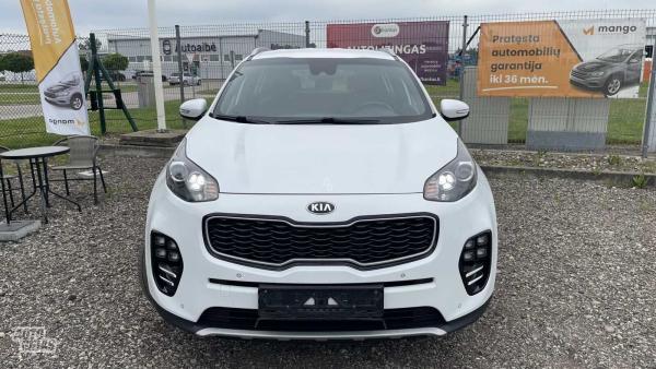 White Kia Sportage 2018 in Marijampole, with an engine capacity of 1.60 L and mileage of 163 thousand km for 13490 €, photo 9 on AUTOMOTO.COM.LV