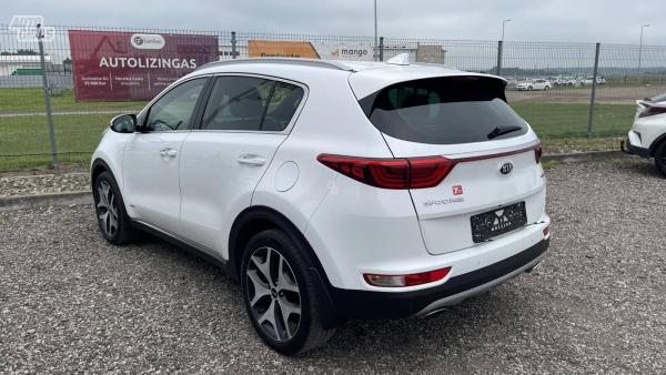 White Kia Sportage 2018 in Marijampole, with an engine capacity of 1.60 L and mileage of 163 thousand km for 13490 €, photo 10 on AUTOMOTO.COM.LV