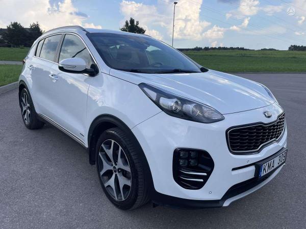 White Kia Sportage 2018 in Kaunas, with an engine capacity of 1.59 L and mileage of 48 thousand km for 18300 €, photo 1 on AUTOMOTO.COM.LV