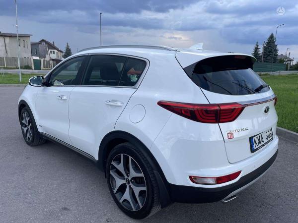 White Kia Sportage 2018 in Kaunas, with an engine capacity of 1.59 L and mileage of 48 thousand km for 18300 €, photo 5 on AUTOMOTO.COM.LV