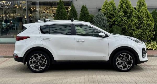 White Kia Sportage 2018 in Riga, with an engine capacity of 1.60 L and mileage of 164 thousand km for 14500 €, photo 5 on AUTOMOTO.COM.LV