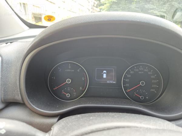 White Kia Sportage 2018 in Riga, with an engine capacity of 1.60 L and mileage of 152 thousand km for 14000 €, photo 9 on AUTOMOTO.COM.LV