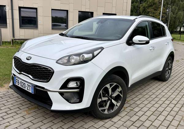 Белый Киа Sportage 2018 в Таураге, объемом двигателя 1.60 л и пробегом 103 тыс. км за 11600 €, фото 1 на AUTOMOTO.COM.LV