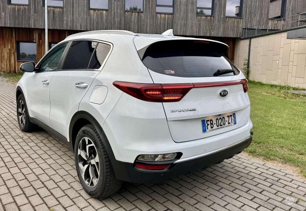 Белый Киа Sportage 2018 в Таураге, объемом двигателя 1.60 л и пробегом 103 тыс. км за 11600 €, фото 2 на AUTOMOTO.COM.LV