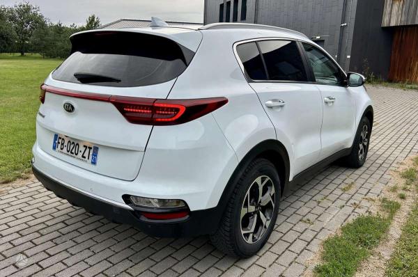 Белый Киа Sportage 2018 в Таураге, объемом двигателя 1.60 л и пробегом 103 тыс. км за 11600 €, фото 4 на AUTOMOTO.COM.LV