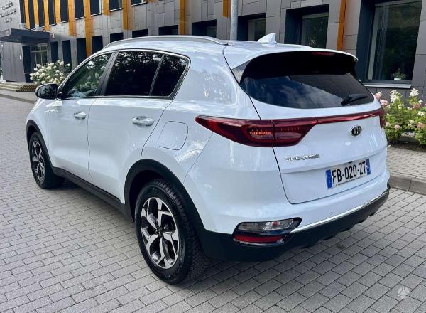 Balts Kia Sportage 2018 Tauragė, ar dzinēja tilpumu 1.60 L un nobraukumu 103 tūkst. km par 11700 €, foto 3 vietnē AUTOMOTO.COM.LV