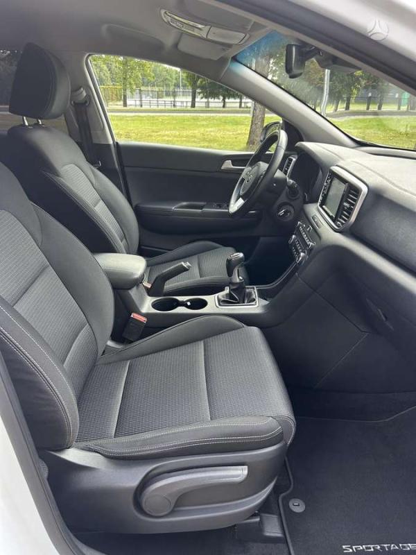 Balts Kia Sportage 2018 Tauragė, ar dzinēja tilpumu 1.60 L un nobraukumu 103 tūkst. km par 11700 €, foto 8 vietnē AUTOMOTO.COM.LV