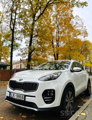 Белый Киа Sportage 2018 в Добеле, объемом двигателя 2.00 л и пробегом 186 тыс. км за 13000 €, фото  на AUTOMOTO.COM.LV