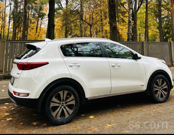 Белый Киа Sportage 2018 в Добеле, объемом двигателя 2.00 л и пробегом 186 тыс. км за 13000 €, фото 4 на AUTOMOTO.COM.LV