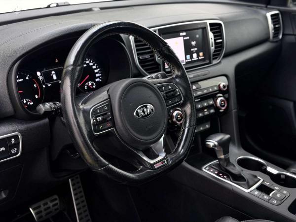 Balts Kia Sportage 2018 Viļņa, ar dzinēja tilpumu 1.69 L un nobraukumu 140 tūkst. km par 14490 €, foto 10 vietnē AUTOMOTO.COM.LV