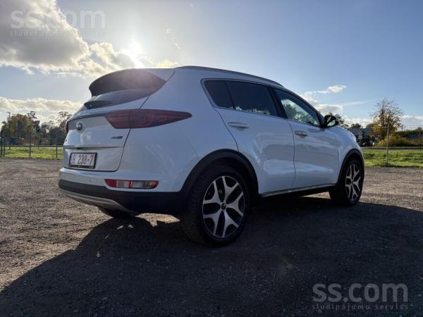 Balts Kia Sportage 2018 Daugavpils, ar dzinēja tilpumu 1.70 L un nobraukumu 204 tūkst. km par 10850 €, foto 6 vietnē AUTOMOTO.COM.LV