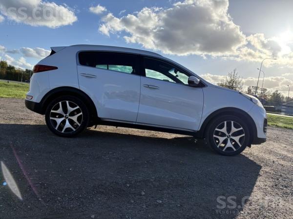 Balts Kia Sportage 2018 Daugavpils, ar dzinēja tilpumu 1.70 L un nobraukumu 204 tūkst. km par 10850 €, foto 7 vietnē AUTOMOTO.COM.LV