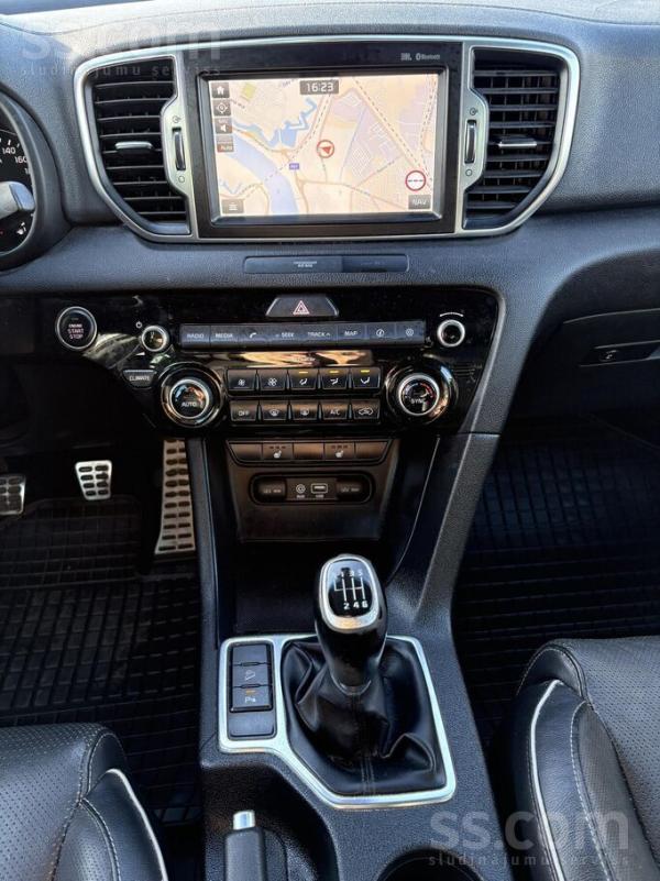 Balts Kia Sportage 2018 Daugavpils, ar dzinēja tilpumu 1.70 L un nobraukumu 204 tūkst. km par 10850 €, foto 11 vietnē AUTOMOTO.COM.LV