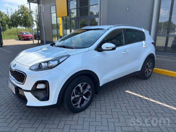 White Kia Sportage 2019 in Liepaja, with an engine capacity of 1.60 L and mileage of 52 thousand km for 15950 €, photo 9 on AUTOMOTO.COM.LV