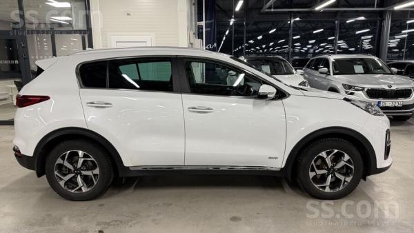 Белый Киа Sportage 2019 в Рига, объемом двигателя 1.60 л и пробегом 90 тыс. км за 15900 €, фото 5 на AUTOMOTO.COM.LV