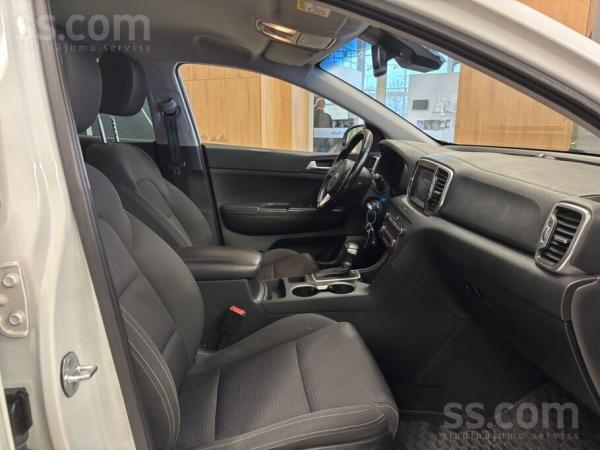 Balts Kia Sportage 2019 Rīga, ar dzinēja tilpumu 2.00 L un nobraukumu 150 tūkst. km par 11900 €, foto 9 vietnē AUTOMOTO.COM.LV