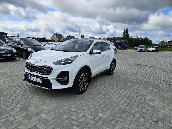 Белый Киа Sportage 2019 в Таураге, объемом двигателя 1.60 л и пробегом 107 тыс. км за 14800 €, фото 2 на AUTOMOTO.COM.LV