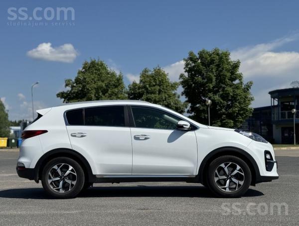 Balts Kia Sportage 2019 Jelgava, ar dzinēja tilpumu 1.60 L un nobraukumu 53 tūkst. km par 17800 €, foto 2 vietnē AUTOMOTO.COM.LV