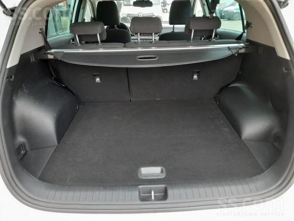 Белый Киа Sportage 2019 в Елгава, объемом двигателя 1.50 л и пробегом 70 тыс. км за 15500 €, фото 6 на AUTOMOTO.COM.LV