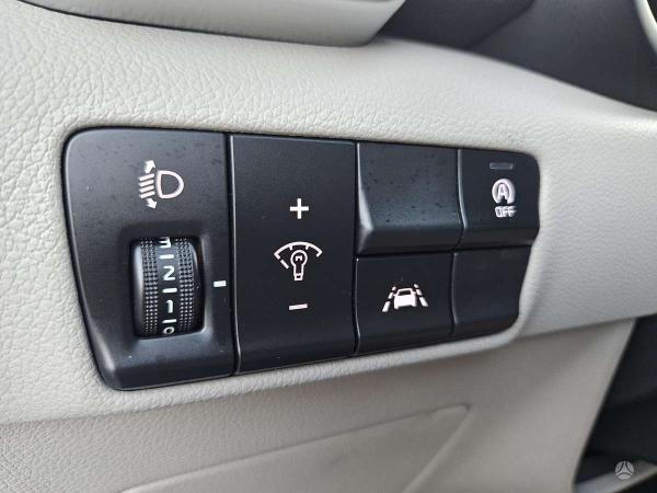 Balts Kia Sportage 2019 Kauņa, ar dzinēja tilpumu 1.60 L un nobraukumu 123 tūkst. km par 9400 €, foto 11 vietnē AUTOMOTO.COM.LV
