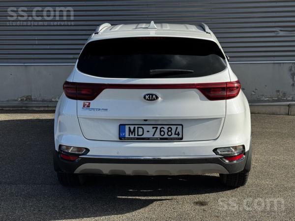 Balts Kia Sportage 2019 Rīga, ar dzinēja tilpumu 1.60 L un nobraukumu 193 tūkst. km par 11900 €, foto 5 vietnē AUTOMOTO.COM.LV