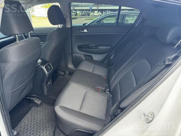 Balts Kia Sportage 2019 Rīga, ar dzinēja tilpumu 1.60 L un nobraukumu 193 tūkst. km par 11900 €, foto 11 vietnē AUTOMOTO.COM.LV