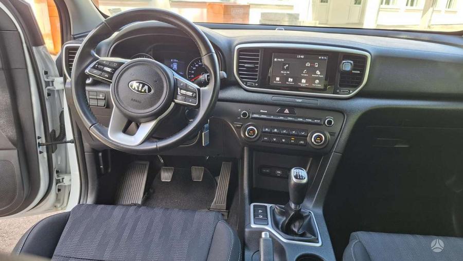 Balts Kia Sportage 2020 Kauņa, ar dzinēja tilpumu 1.60 L un nobraukumu 66 tūkst. km par 13999 €, foto 22 vietnē AUTOMOTO.COM.LV
