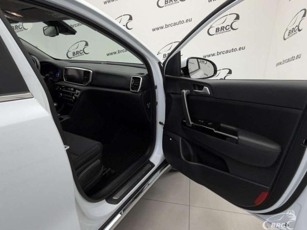 Balts Kia Sportage 2020 Viļņa, ar dzinēja tilpumu 1.59 L un nobraukumu 52 tūkst. km par 16900 €, foto 10 vietnē AUTOMOTO.COM.LV