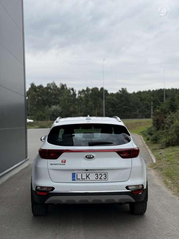 Balts Kia Sportage 2020 Kauņa, ar dzinēja tilpumu 1.59 L un nobraukumu 62 tūkst. km par 16500 €, foto 8 vietnē AUTOMOTO.COM.LV