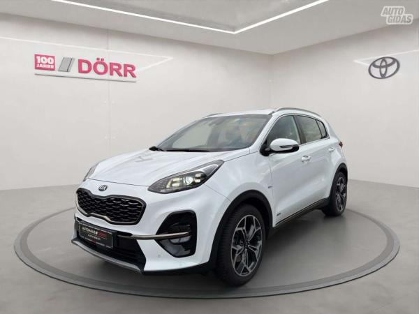 White Kia Sportage 2021 in Kaunas, with an engine capacity of 2.00 L and mileage of 45 thousand km for 28570 €, photo 1 on AUTOMOTO.COM.LV