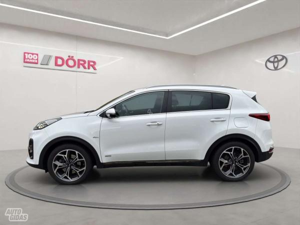 White Kia Sportage 2021 in Kaunas, with an engine capacity of 2.00 L and mileage of 45 thousand km for 28570 €, photo 2 on AUTOMOTO.COM.LV