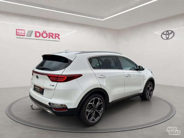 White Kia Sportage 2021 in Kaunas, with an engine capacity of 2.00 L and mileage of 45 thousand km for 28570 €, photo 6 on AUTOMOTO.COM.LV