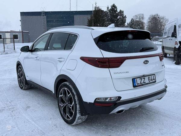 Balts Kia Sportage 2021 Alīta, ar dzinēja tilpumu 1.60 L un nobraukumu 88 tūkst. km par 16500 €, foto 4 vietnē AUTOMOTO.COM.LV